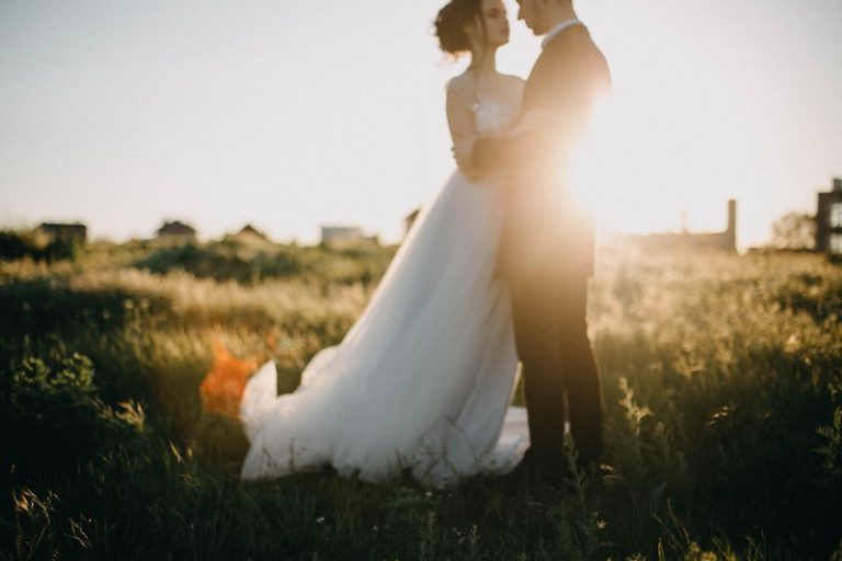 How to Cope with An Extremely Hot Wedding Day - Emily Andrew Events